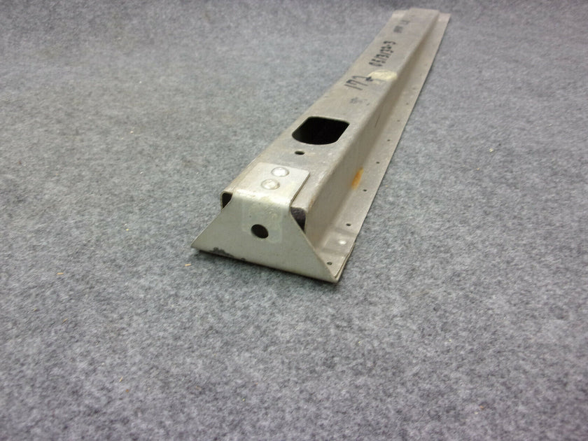 Cessna 172 Engine Mount Stringer Assy LH Upper P/N 0513132-3 | Rocky ...