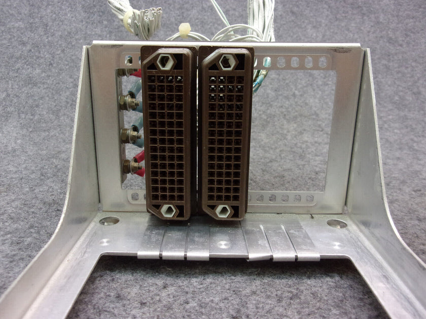 Collins UMT-13 Mounting Tray With Connectors P/N 622-5213-001 634-1021 ...